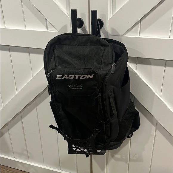Easton | Bags | Easton Baseball Or Softball Black Backpack | Poshmark
